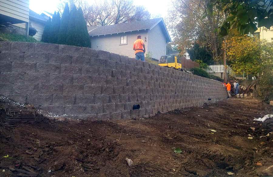 Retaining Walls | JFE Lawn And Landscape